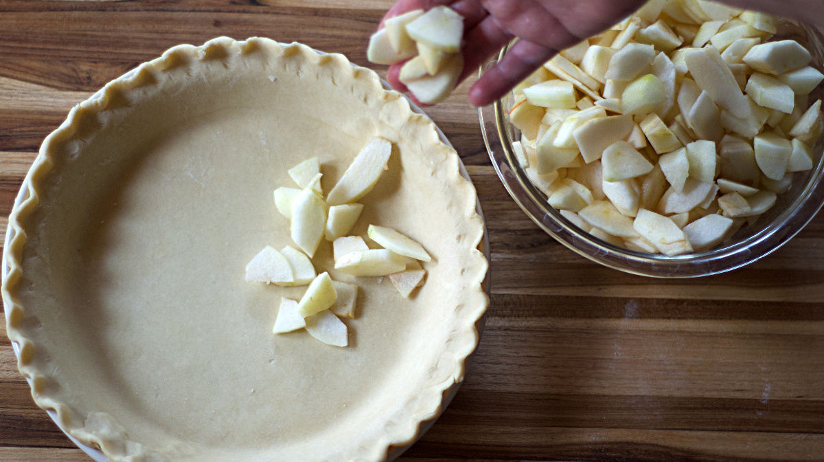 The Best Apple Crumb Pie - Prepare and Serve