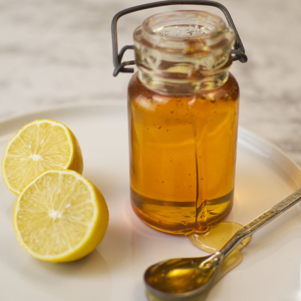 Homemade Golden Syrup - Prepare and Serve