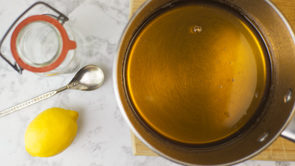 Homemade Golden Syrup - Prepare and Serve