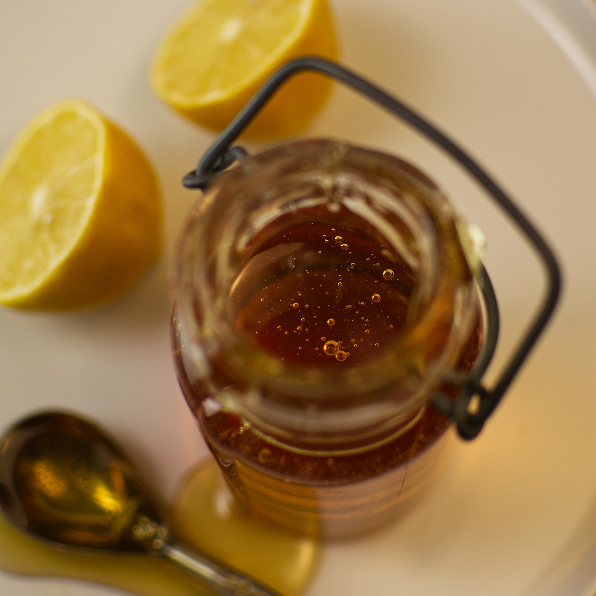 Homemade Golden Syrup - Prepare and Serve